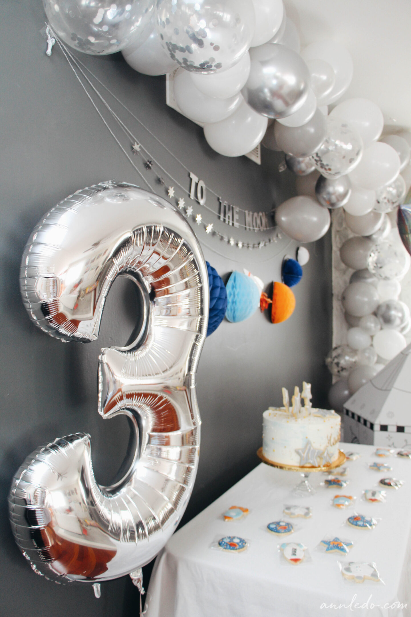 Galactic Space Themed Party // Out-of-this-World Birthday Celebration ...