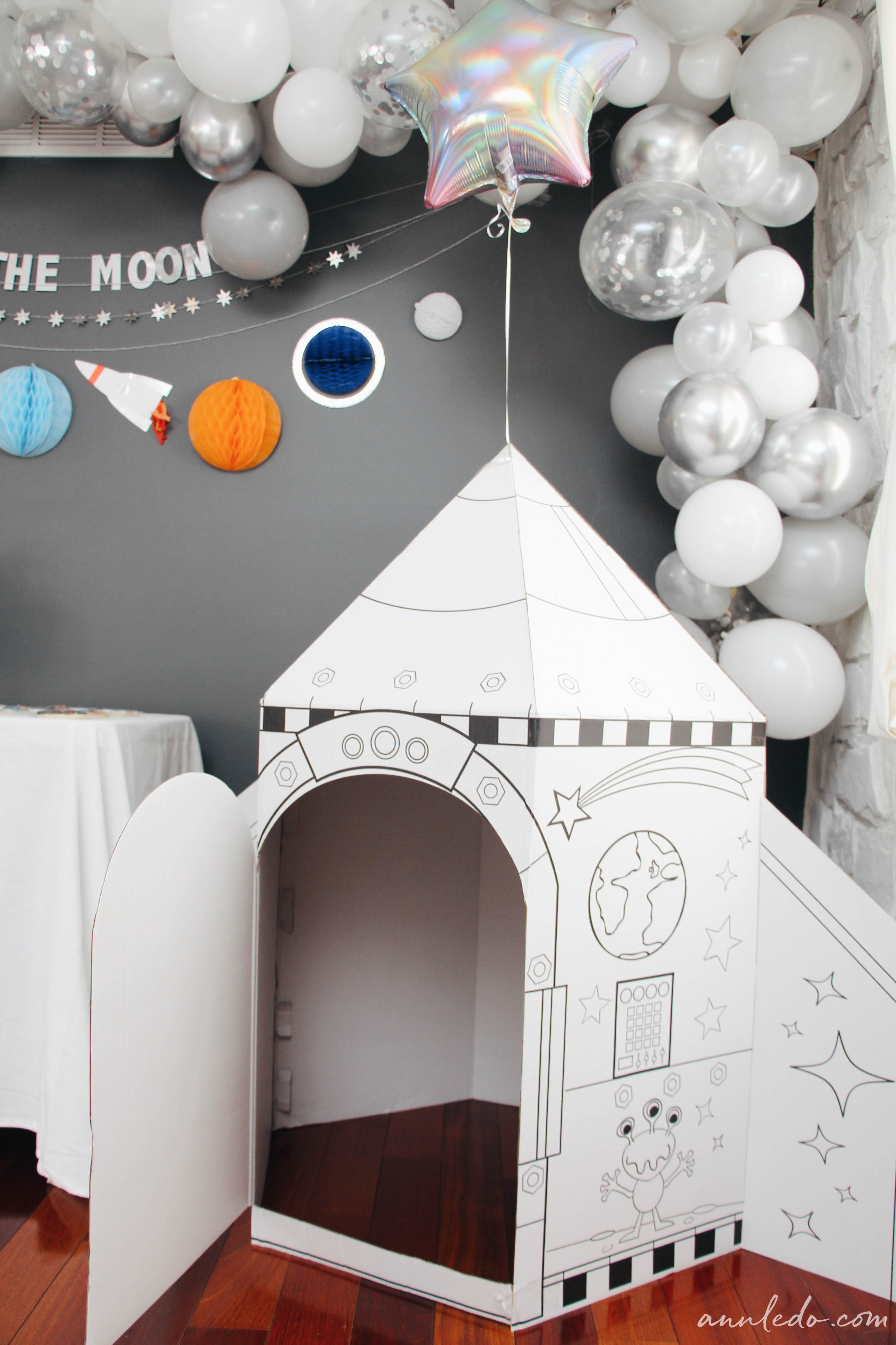 Galactic Space Themed Party // Out-of-this-World Birthday Celebration ...